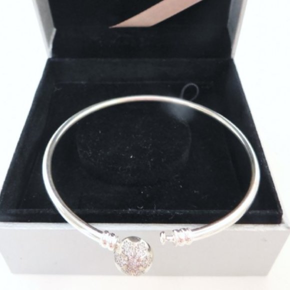 Pandora | Jewelry | Authentic Pandora Limited Edition Snowflake Bangle ...